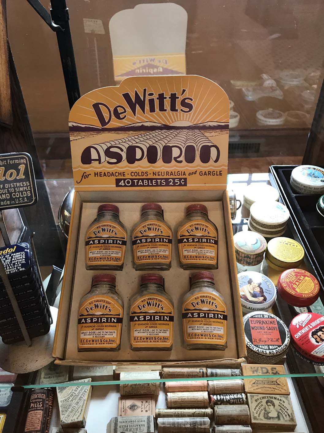 DeWitts Aspirin Display – Pharmacy Research Center